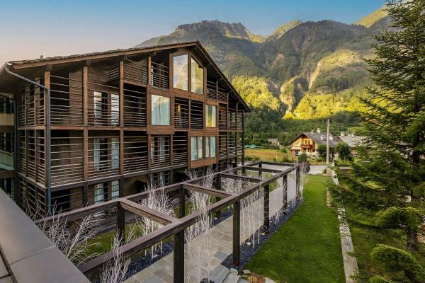 Nh Collection Alagna Mirtillo Rosso - Scopello, Verceil, Italy