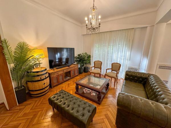 Departamento Amplio En Recoleta - Buenos Aires