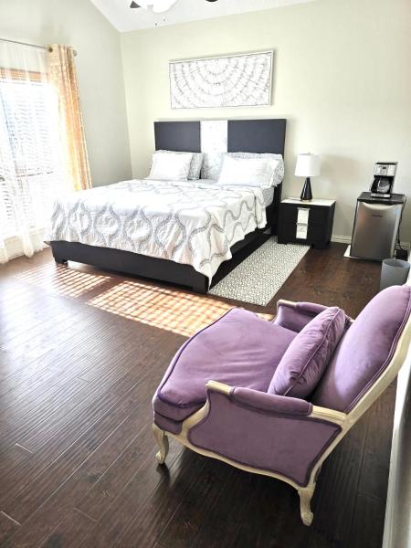 Host Lux - Garland, TX