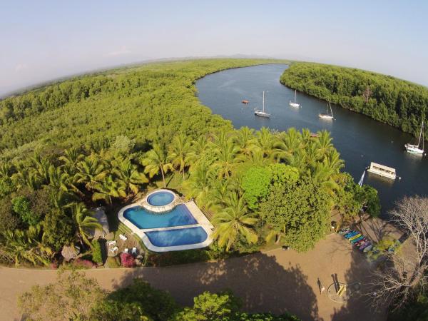 Puerto Barillas - El Salvador