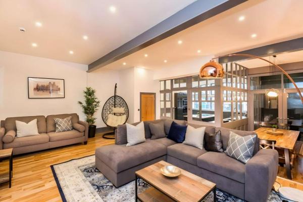 Bands Warehouse I - Liverpool