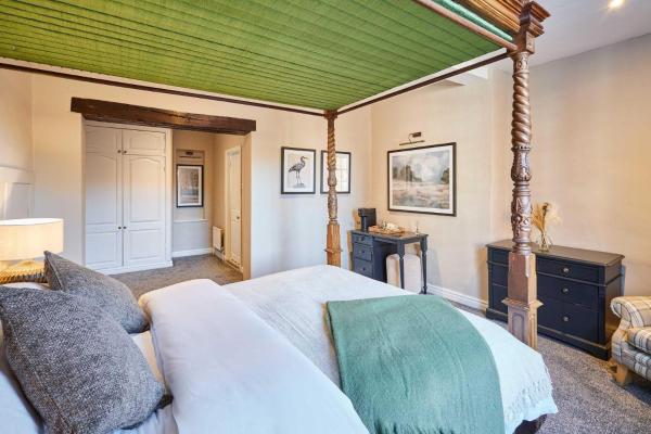 #2 - 4 Poster Bed At The Raven Aparthotel By Purestay - Ironbridge