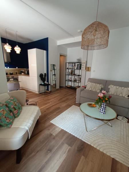 Appartement T2 40 M2 Rue Du Casino Centre-ville Climatisé 1 Chambre Balcon - Aix-les-Bains