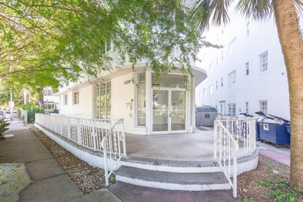 Convention Center - Miami Beach, FL