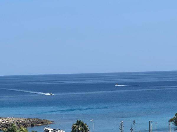 Casa Di Pietro Sulla Baia - Pulsano