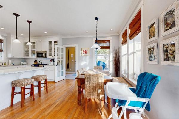 Jewel Box At The Beach - Lincoln City, OR