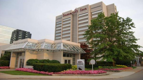 Somerset Inn, Worldhotels Distinctive - Birmingham, MI