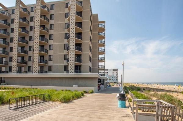 Virginia One #517 - Rehoboth Beach, DE