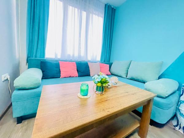 By The Sea - Central With Free Parking - Varna