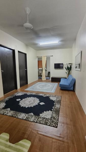 Cinta Homestay Satu Uthm - Parit Raja