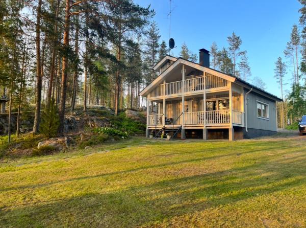 Villa Hyppykallio, Laatulomat - Juva