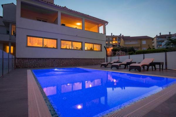 Apartmants And Rooms Velnić, City Krk - Krk