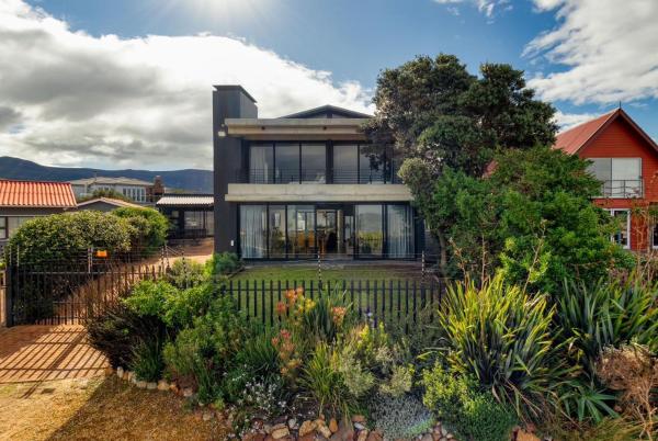 Imoyo Ocean Villa Hermanus - Hermanus