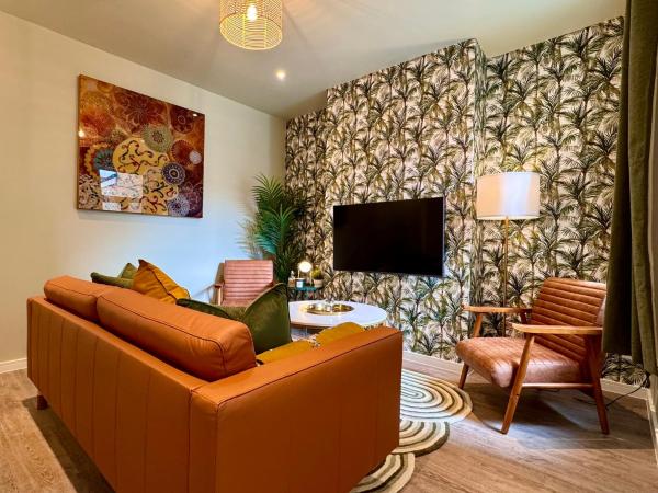 Stunning 4-bedroom Home - 10 Mins To Sandbanks Beach - 伯恩茅斯