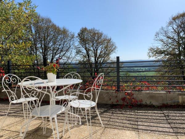 Villa Séré De Rivières, Au-dessus D'un Fort, Face Aux Montagnes Du Jura - Ornans