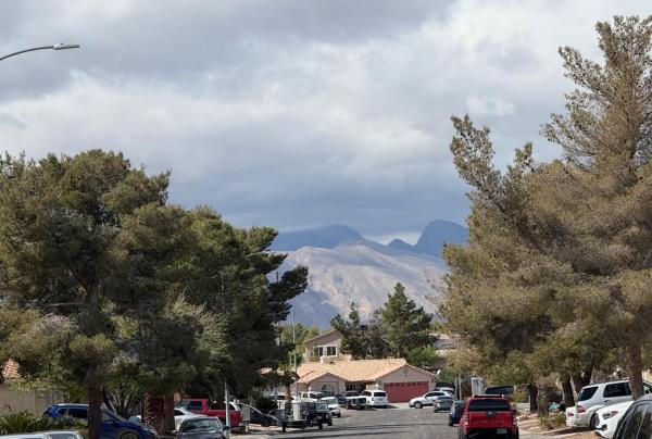 Private Mountain View Studio - 北拉斯維加斯