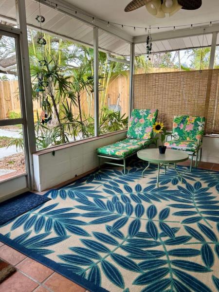 The Beach House Escape - Longboat Key, FL