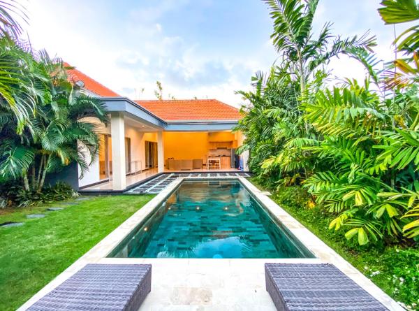 Luxe 2bedrooms D Villa Berawa - Near Beach,finns & Atlas - Canggu