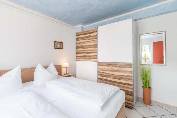 Große Wohnung Mit Parkplatz Garten Und Terrasse - Boltenhagen