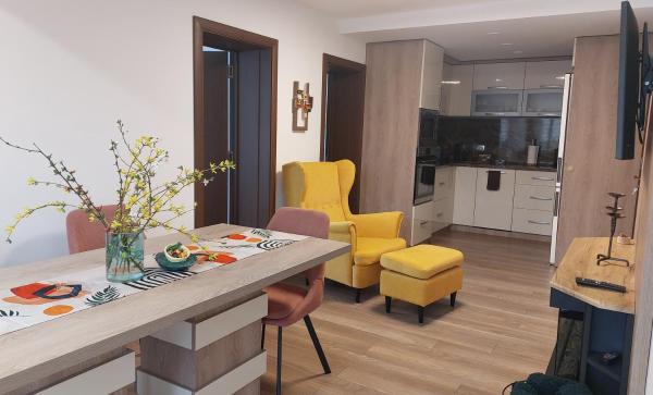 Apartment Iv With A Private Garage - Veliko Tarnovo
