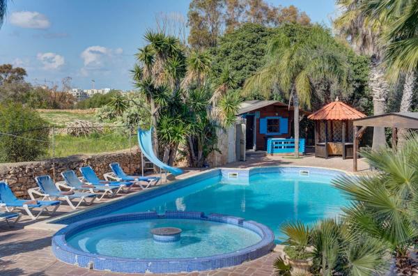 Ta Karag Villa - Countryside Escape - Pool & Tennis - Malta