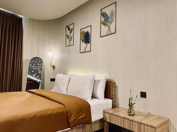 Heha Waterfall Suites & Camping Ground - Cisarua