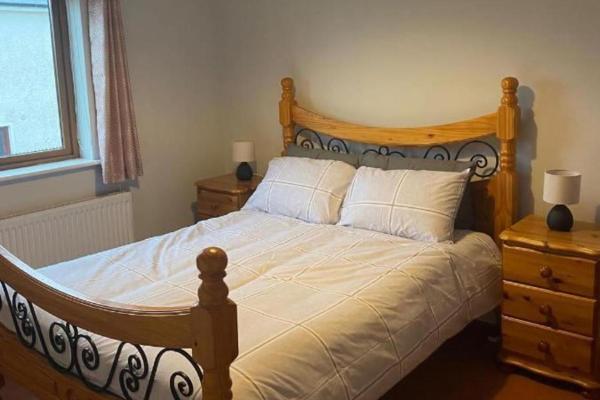 3 Bed-sleeps 5-garden-parking-pets - Ireland