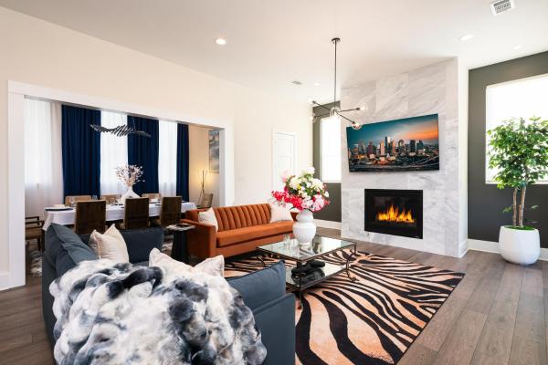 Modern Luxury 4br Htx Home With Garage & Rooftop - Casa Blanca, TX