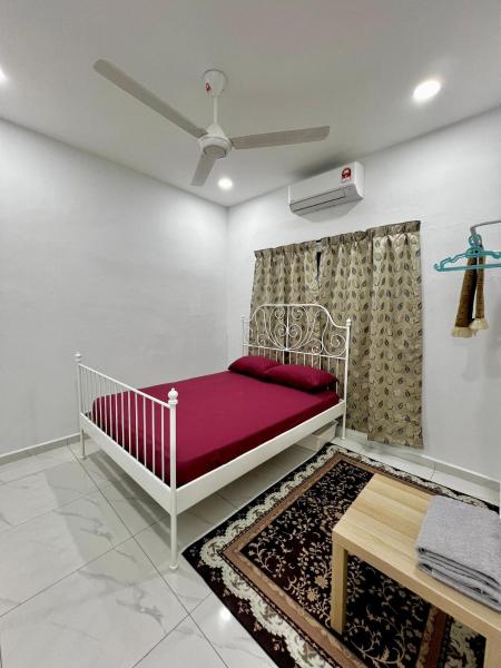 Rozie Cozy,merlimau 6-8pax 3bedrooms2bathrooms Single Storey Terrace House - Merlimau