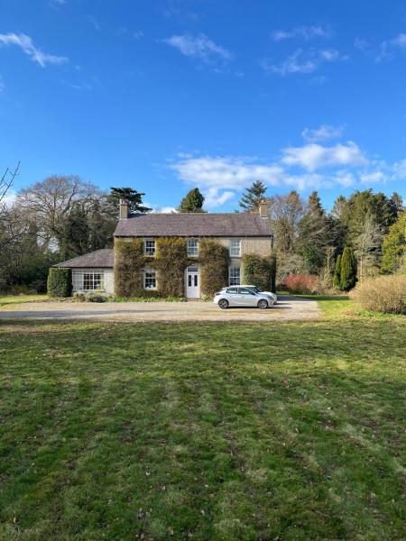 Charming 1 Bed Georgian Apartment In Kildare - Naas