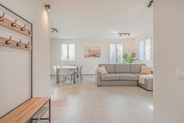 Bellaria Palace - In The Hearth Of Motor Valley - Modena