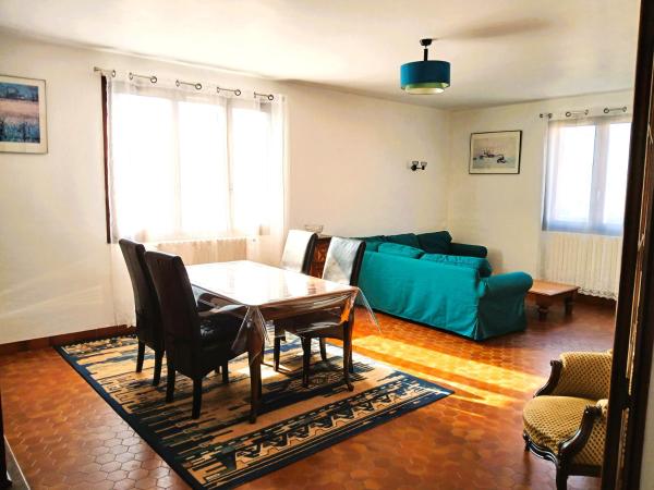 Spacieux Appartement Proche Centre Et Piscine - Condom