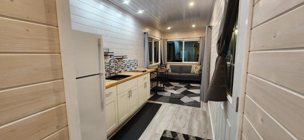 Charming Container Cabin Getaway - Scenic Views In Waimea - Hawaii