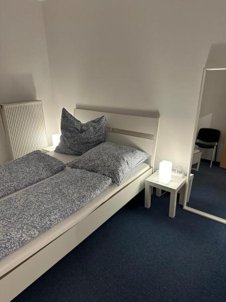 Sonnenlage - Ferienwohnung Nahe Pforzheim-karlsruhe - 7 Minuten Zur A8 - Bretten