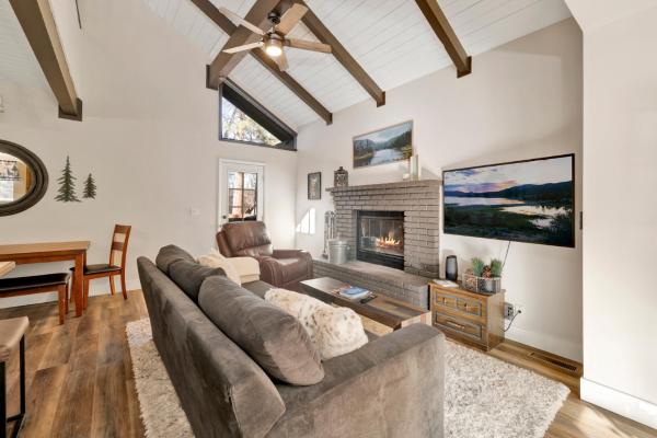 Bear Paws And Rest Retreat Moonridge Modern Chalet W/ Games - Big Bear Lake, CA