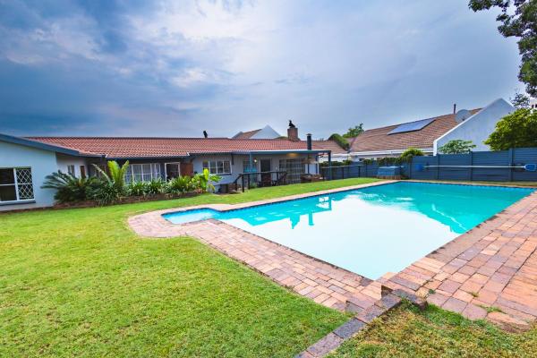 House 22 On Alice - Centurion