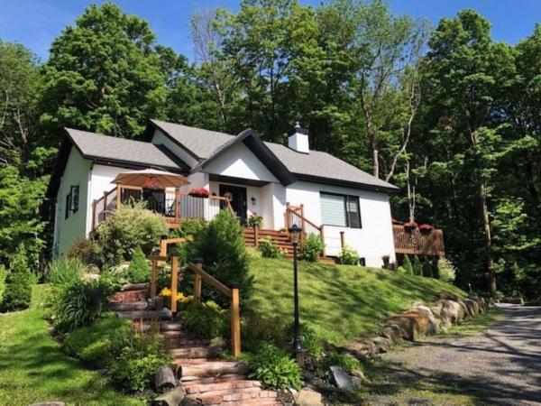 Rooms In Peaceful Nature Settings - Sutton