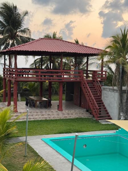 Las Gemelas Beach House - El Salvador