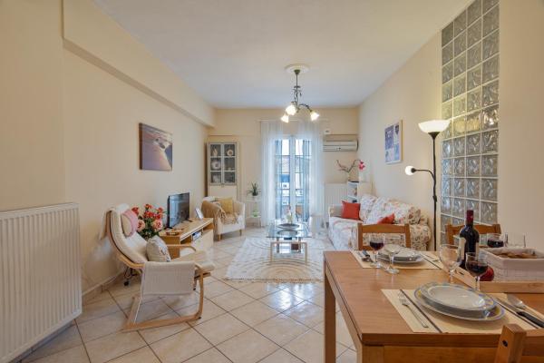 House Of Velenia - 2 Bedroom Apartment Near Old Town, Airport And Bus Station - Corfu