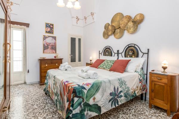 Nonna Nella Casa In Centro - Ostuni