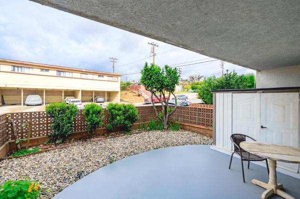 Modern Cozy Retreat Stylish Stay With Patio & Parking - Pico Rivera, CA