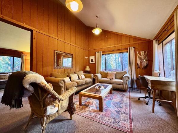 Cozy Cabin, Walk To Lake, Pet-friendly Retreat - Incline Village