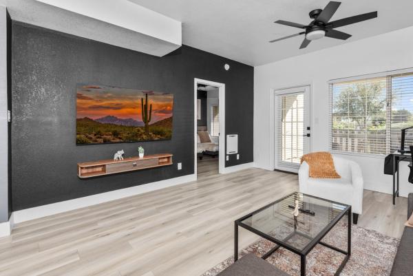 Stylish 2br-pool, Yoga Rm, Gym, Cabanas, Bbq,prkng - Scottsdale, AZ