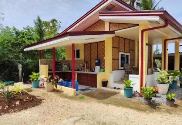 Turtles Place -Chay's Bungalow - Cebu