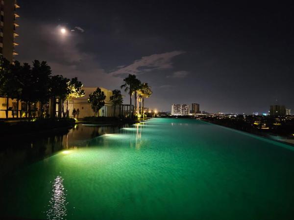 Cozy Shah Alam Sunsuria Forum Staycation Suite 3br2ba -3 Mins Setia Convention Centre & Setia City Mall, Netflix Free Wifi & 2 Parking 2-6pax - Setia Alam