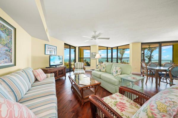 Pine Cove #201 - Sanibel, FL