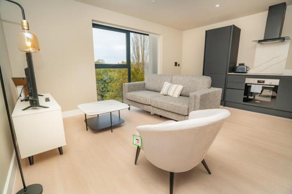 Bright & Contemporary 2 Bed Flat In Birmingham - Birmingham