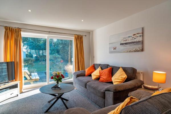 Finest Retreats - Carworgie Cottage - Mawgan Porth