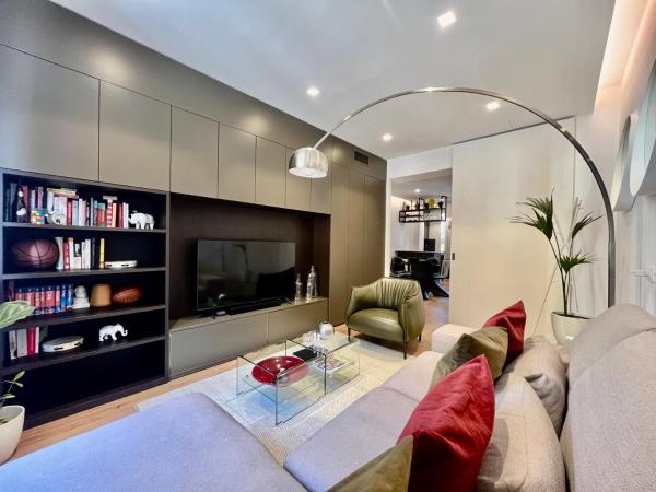 Big Luxury - California M4 - Milan