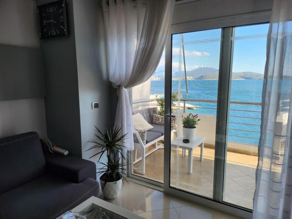 Alpha Seaside Apartment - Sarandë